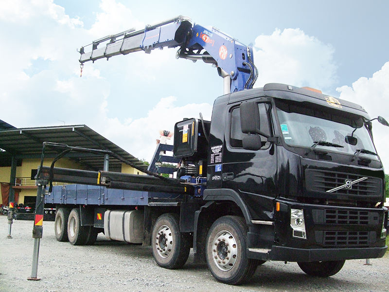 WL Machinery :: Lorry Crane Service Johor Bahru | Heavy Machinery ...